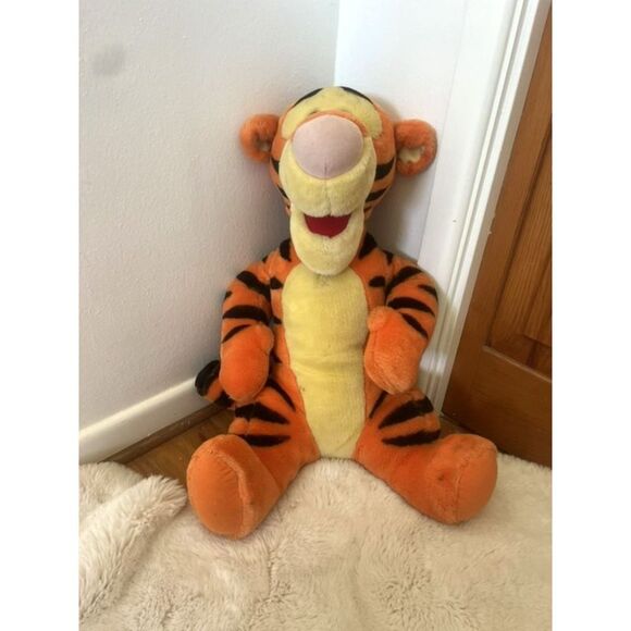 Disney | Toys | Vintage998 Jumbo Plush Talking Tigger Disney Mattel ...
